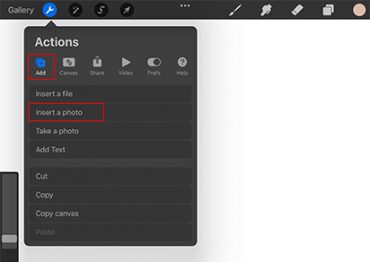 Learn How to Trace on Procreate in 7 Easy Steps